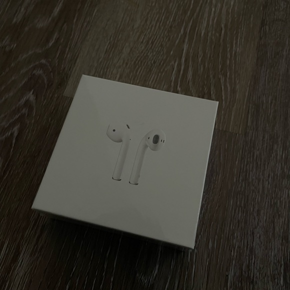 Apple | Headphones | Apple Airpods Wireless Earbuds | Poshmark